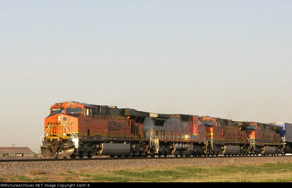 BNSF 7764